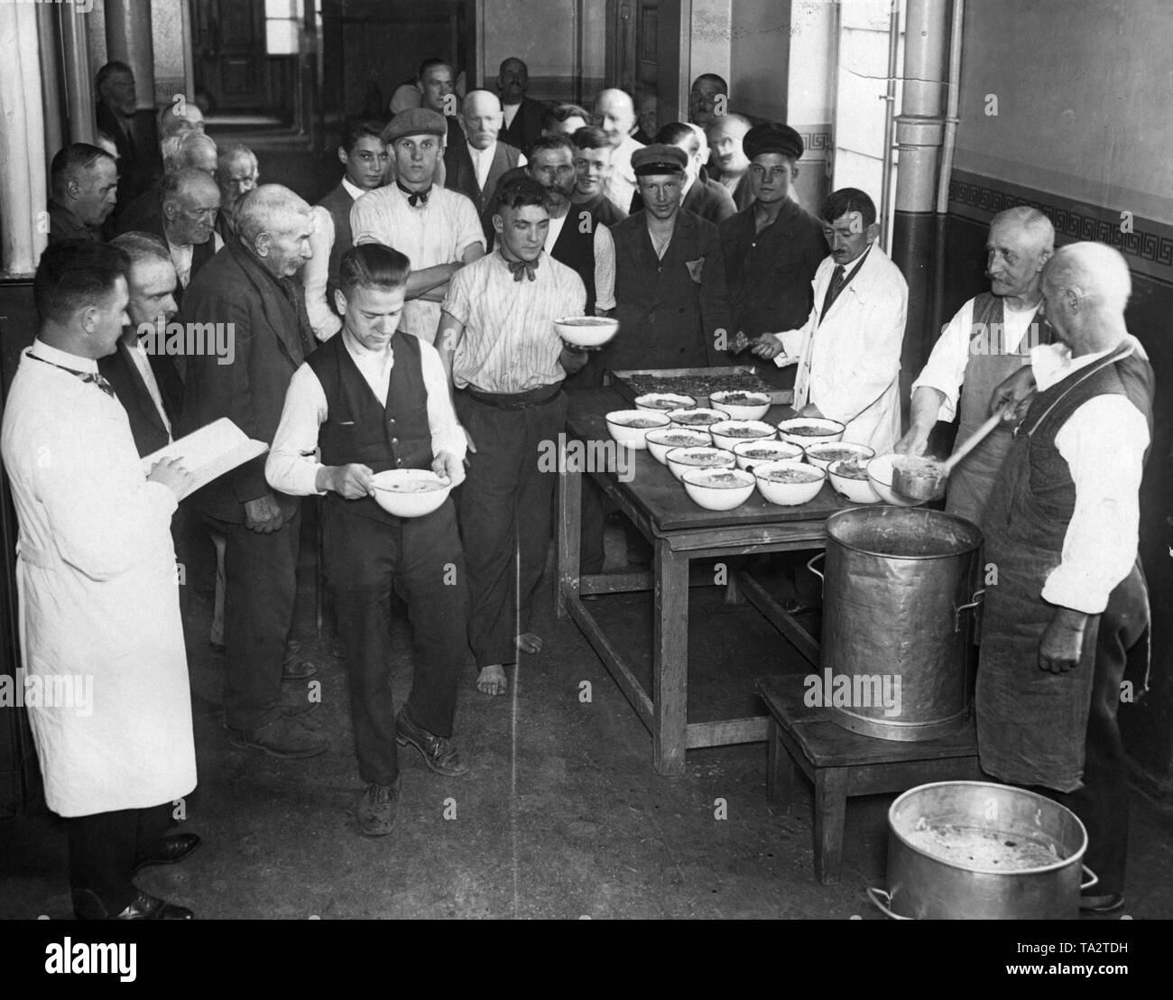 Homeless great depression hi-res stock photography and images - Alamy