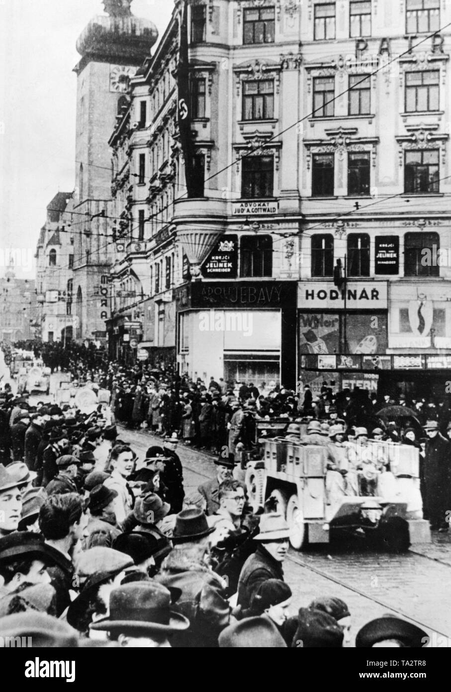 Slovak partisans hi-res stock photography and images - Alamy