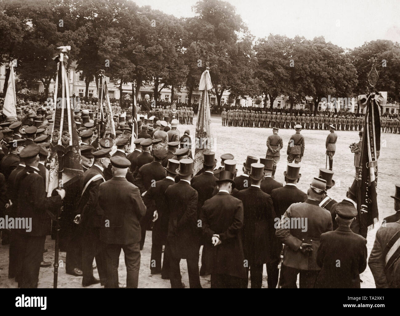 Beside the local Reichswehr units (in the background), members of the ...