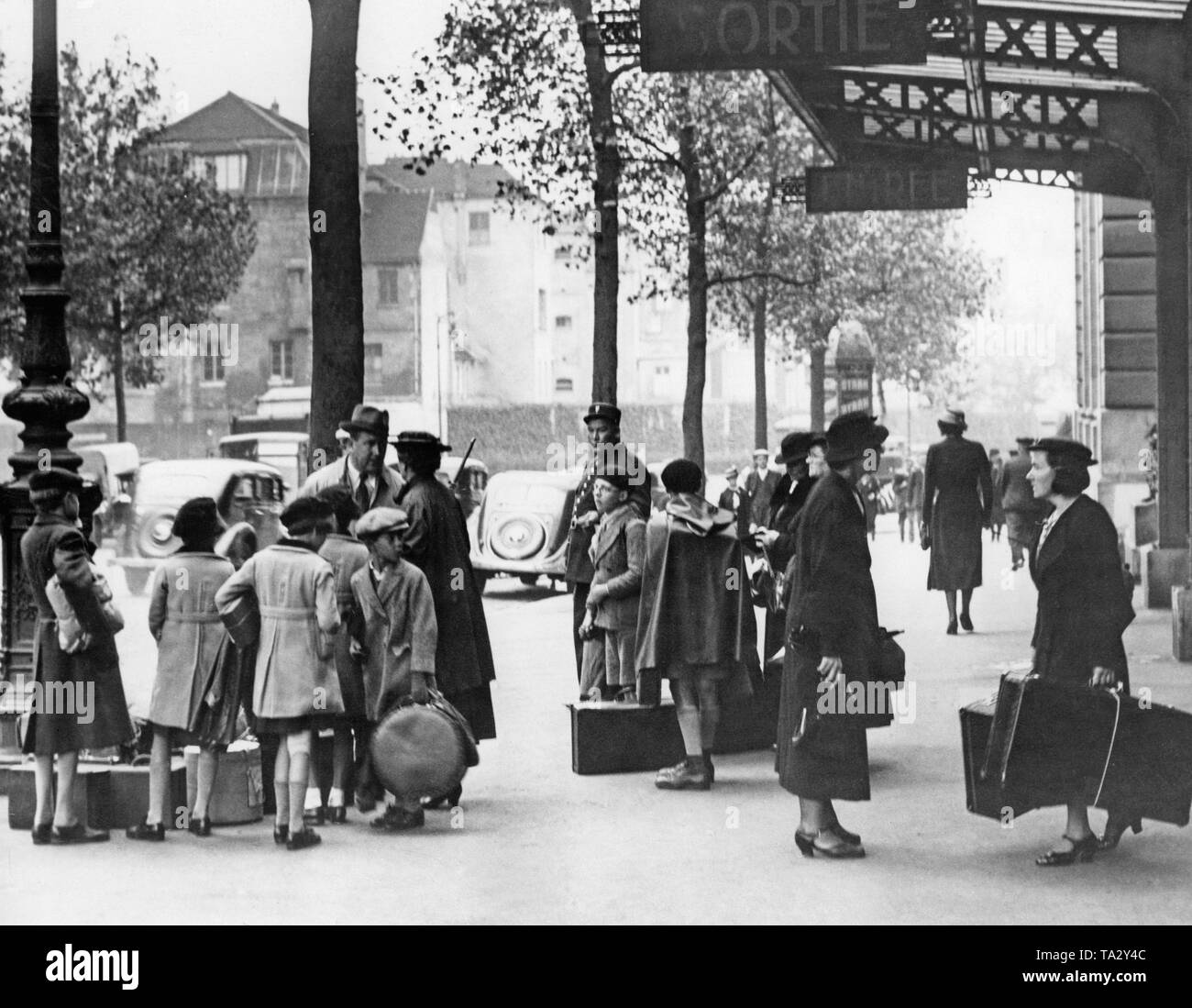 Emigrants emigrated emigration hi-res stock photography and images - Alamy