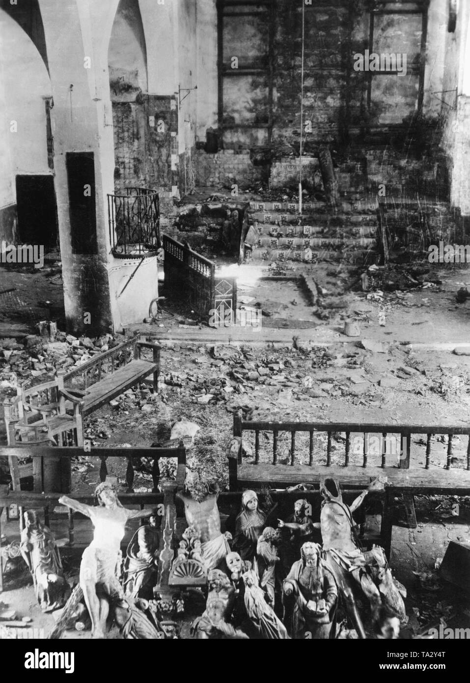 Shattered bricks Black and White Stock Photos & Images - Alamy