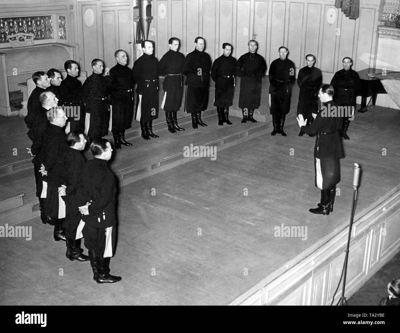 Hitler stalin pact hi-res stock photography and images - Alamy