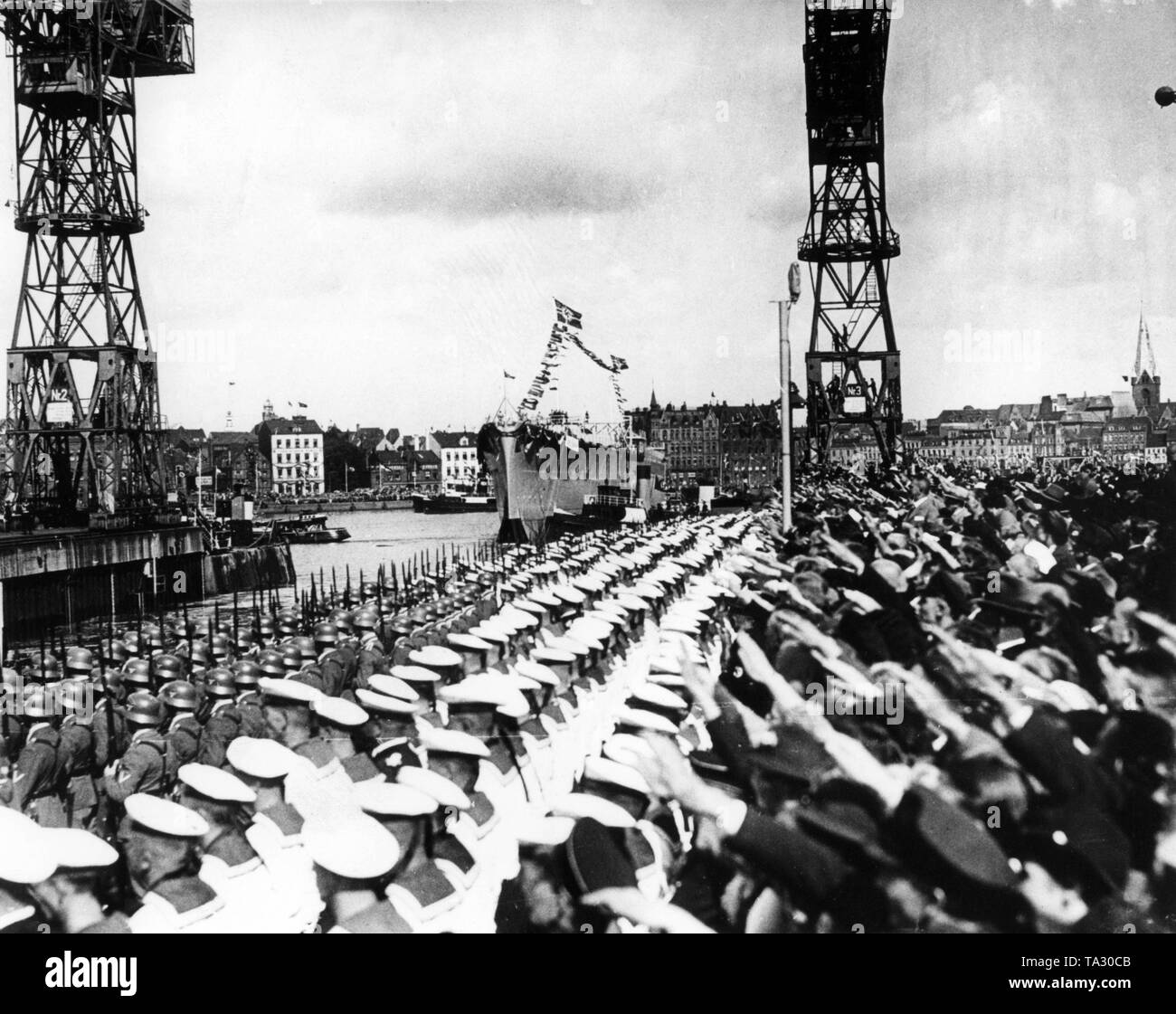 German heavy cruiser prinz eugen hi-res stock photography and images ...