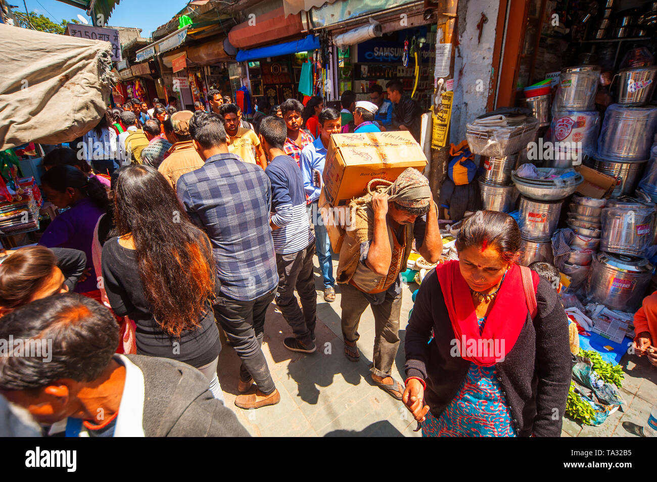 Almora market hi-res stock photography and images - Alamy