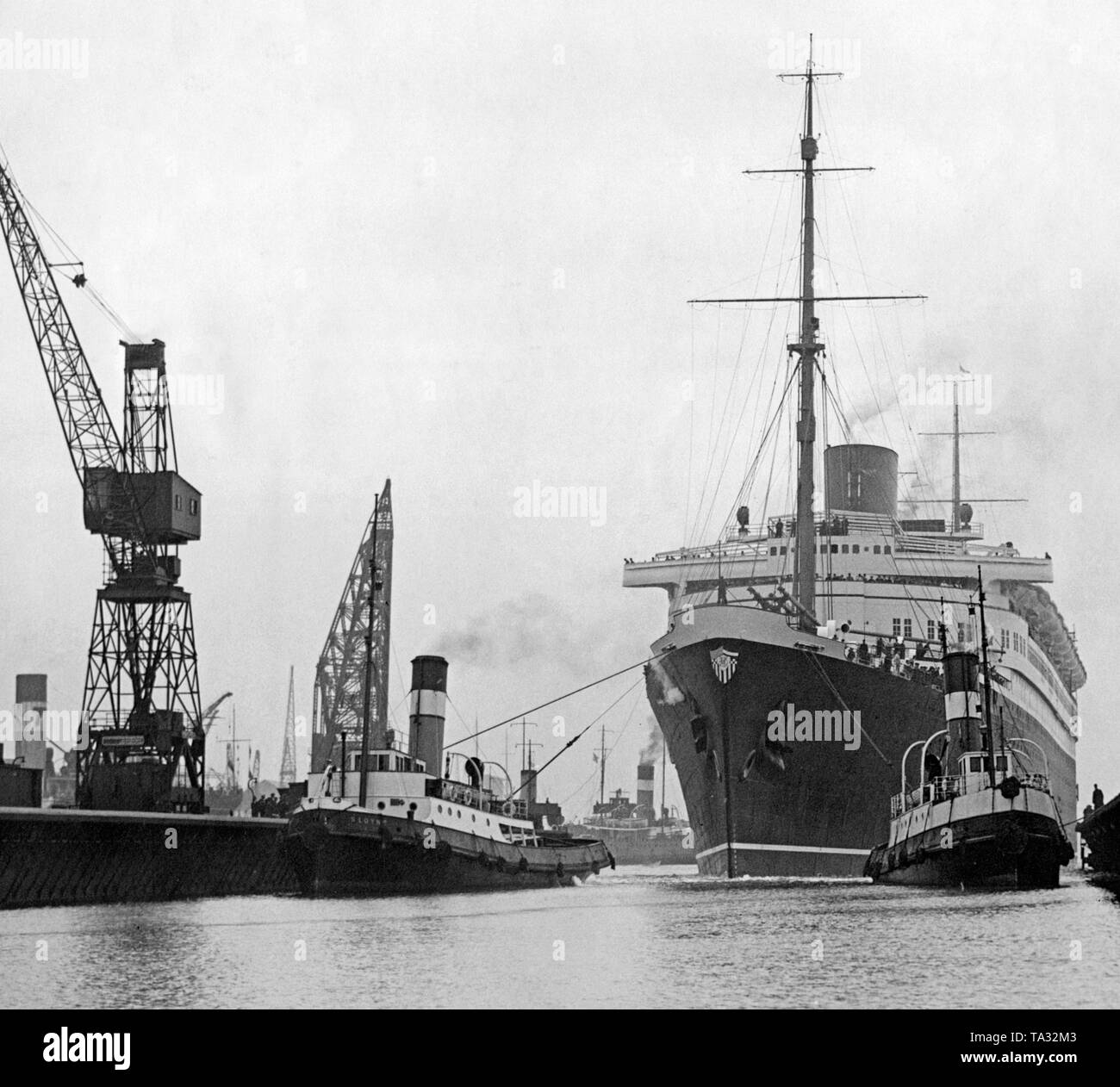 The German passenger ship "Europa" in the harbor of Southampton Stock ...