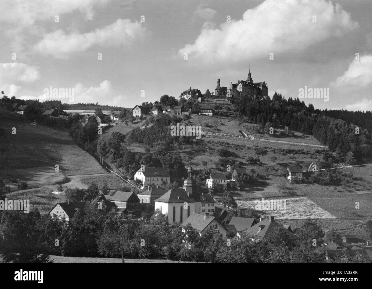 Lauenstein castle hi-res stock photography and images - Alamy