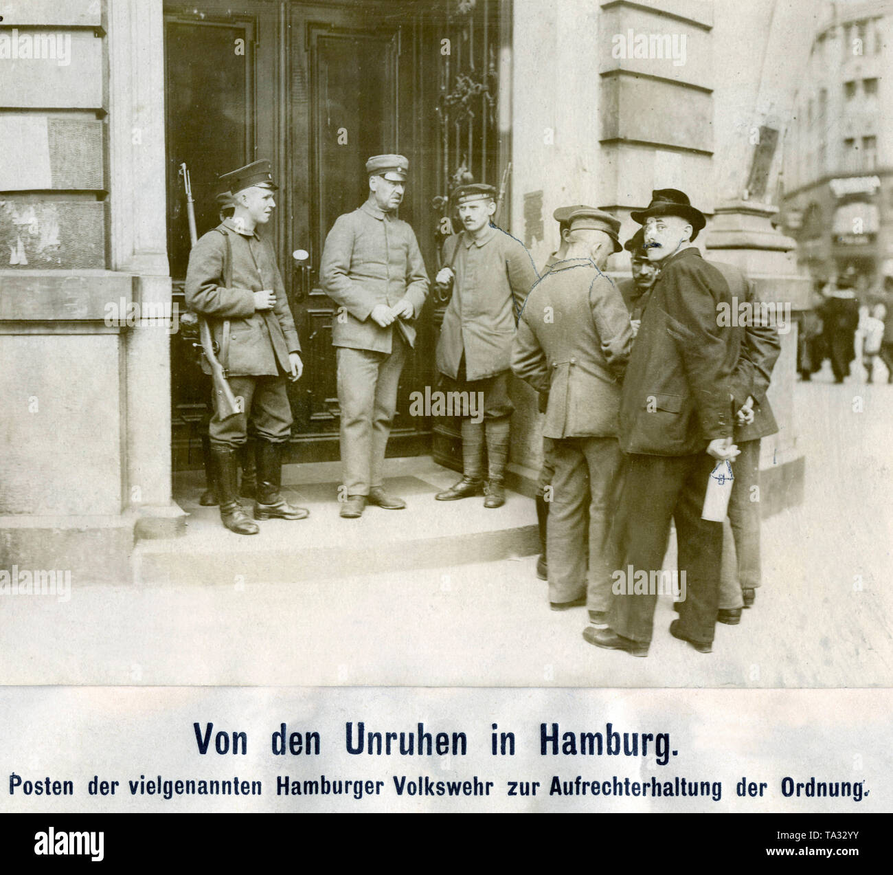November revolution 1918 1919 hi-res stock photography and images - Alamy