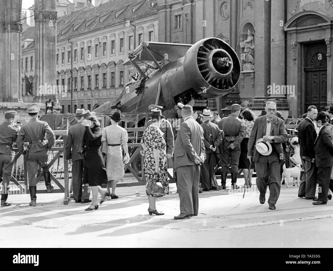 French world war ii plane hi-res stock photography and images - Alamy
