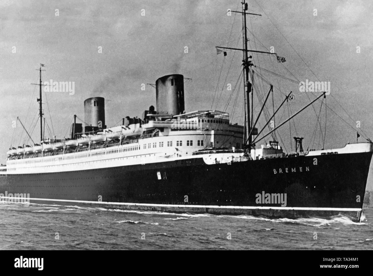 The fast steamer "Bremen" in steam at sea Stock Photo - Alamy