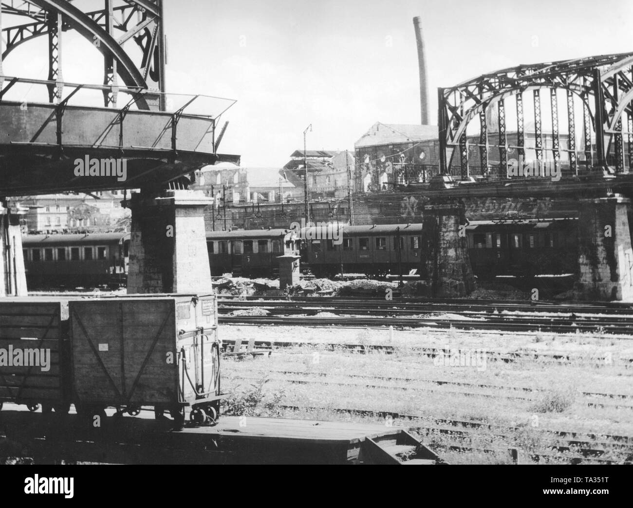 The Munich Central Station after the end of the war Stock Photo - Alamy