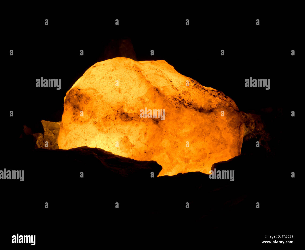 Chunk of salt hi-res stock photography and images - Alamy