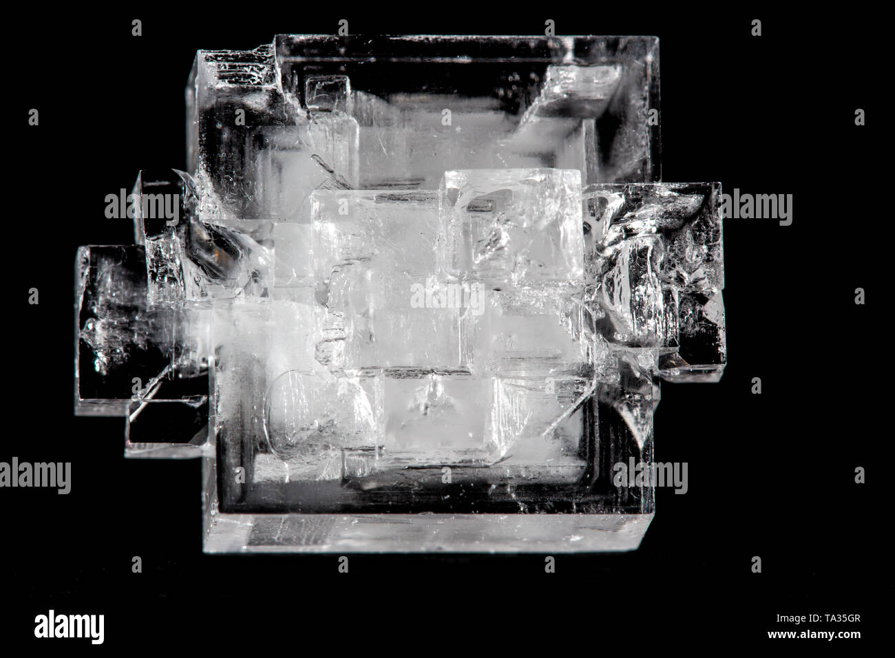 Crystal structure of sodium chloride hi-res stock photography and ...
