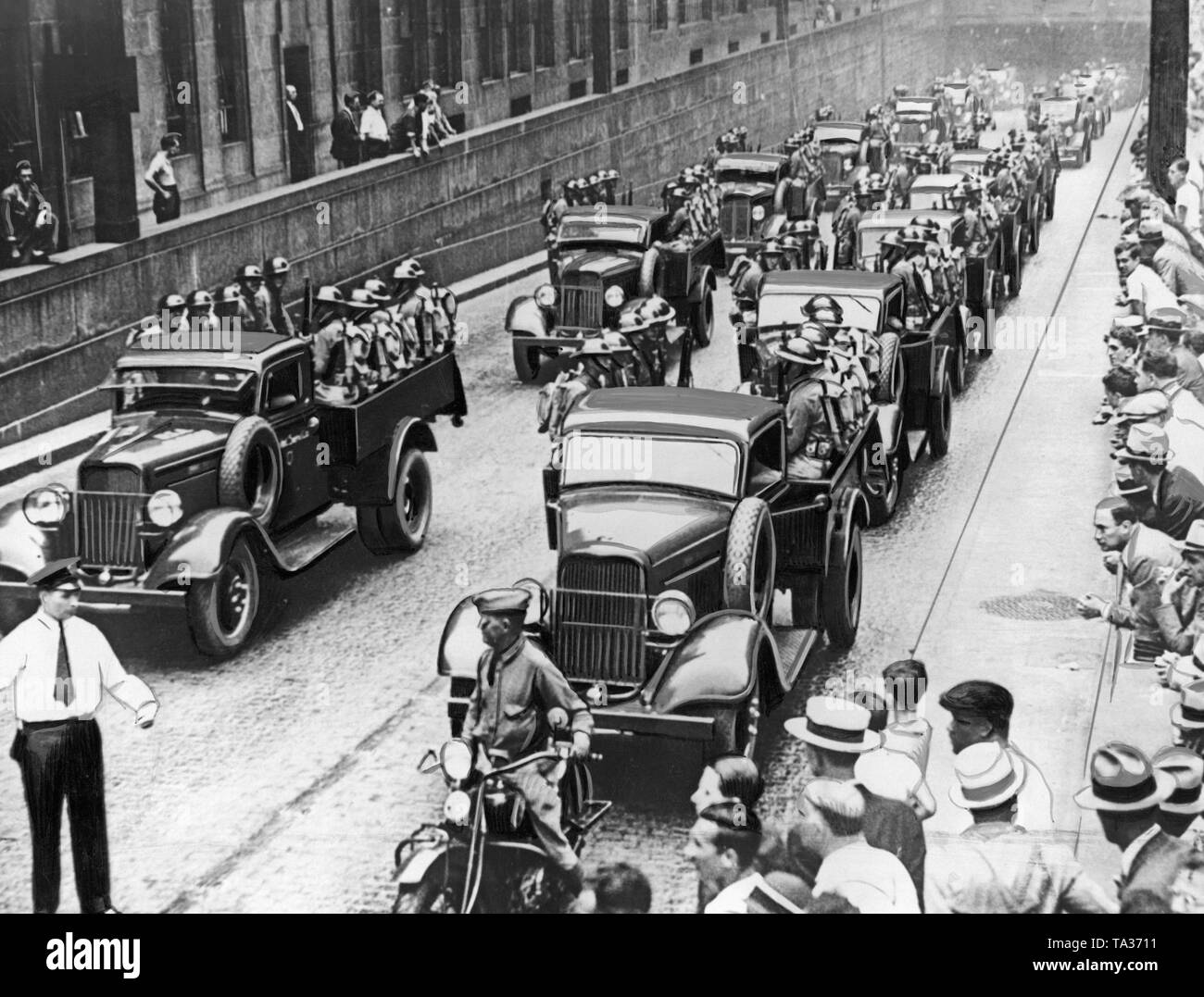 Exercise of the US Armed Forces. To find out how to move troops in ...