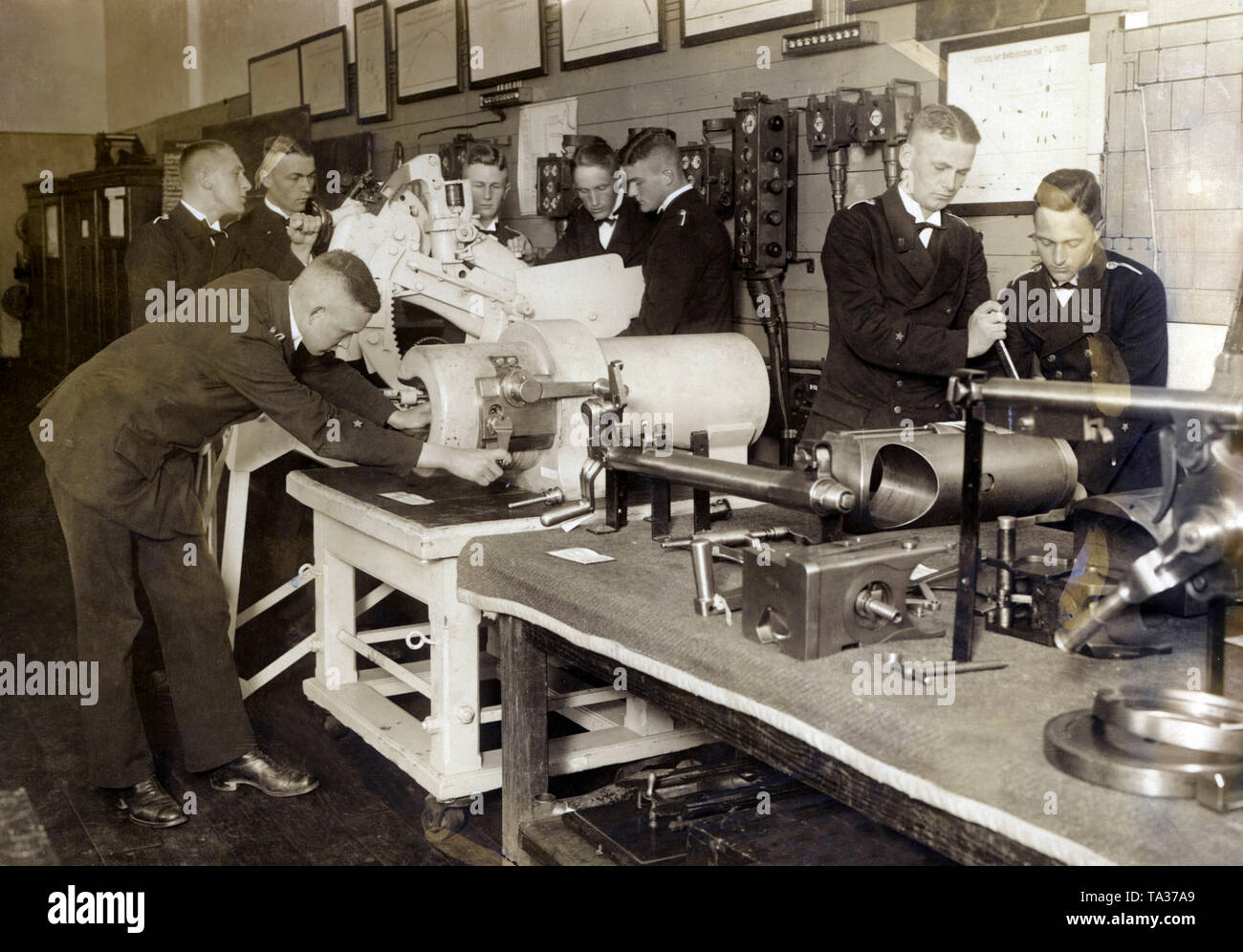 Cadets and helmsmen of the German Imperial Navy are trained at the ...