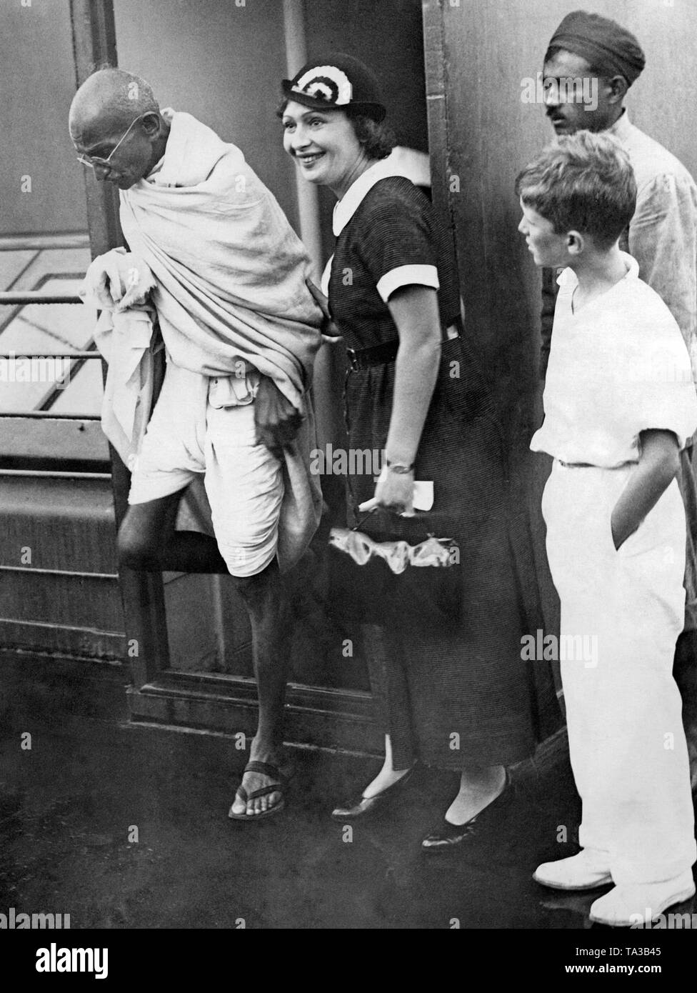 The Indian politician Mahatma Gandhi in Marseilles. He is on his way to ...