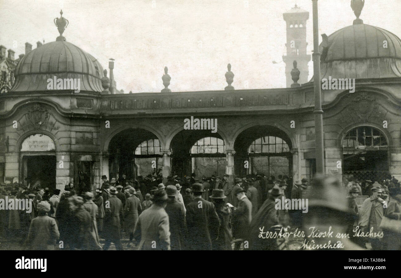 The kiosk at Stachus (Karlsplatz) in the inner city, which caught fire ...