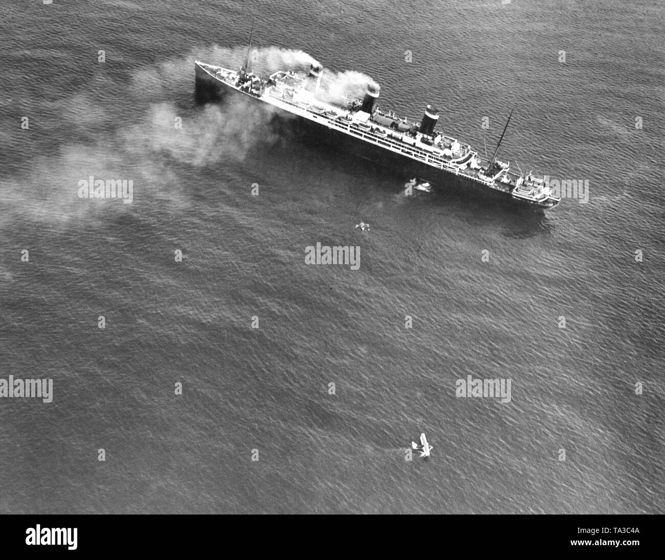 The American ocean liner "Leviathan", the former "Vaterland" drops the ...