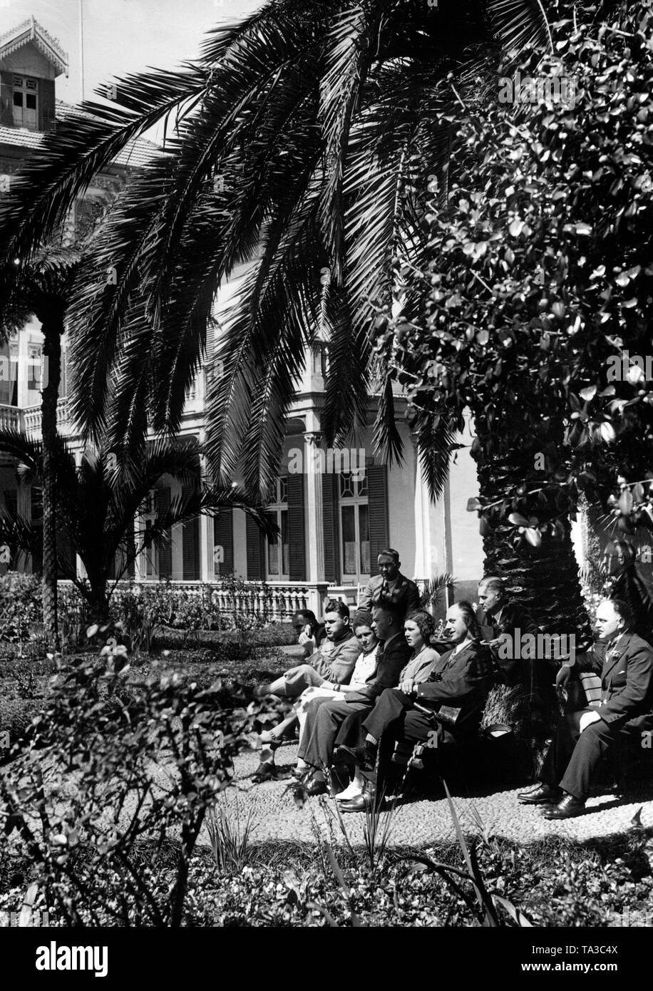 Vacationers of the Nazi organization "Kraft durch Freude" ("Strength ...