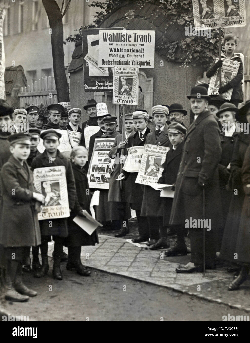 German national peoples party dnvp hi-res stock photography and images ...