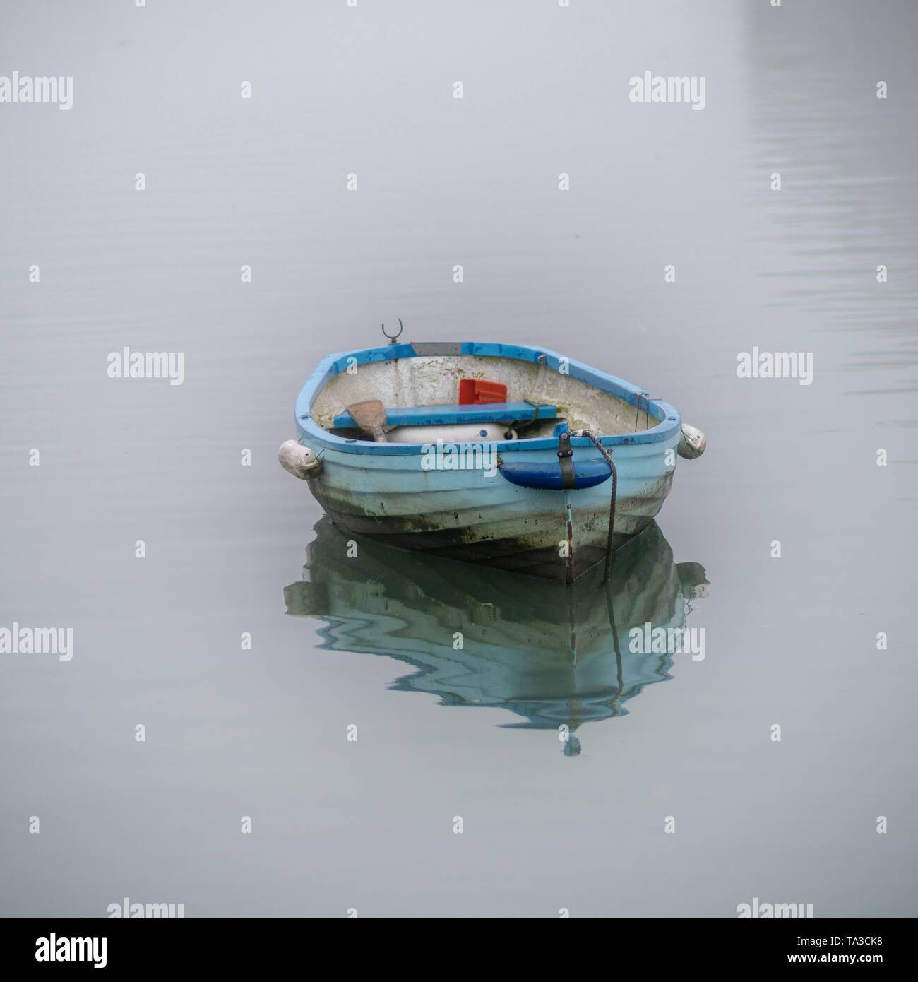 Blue rowing boat hi-res stock photography and images - Alamy