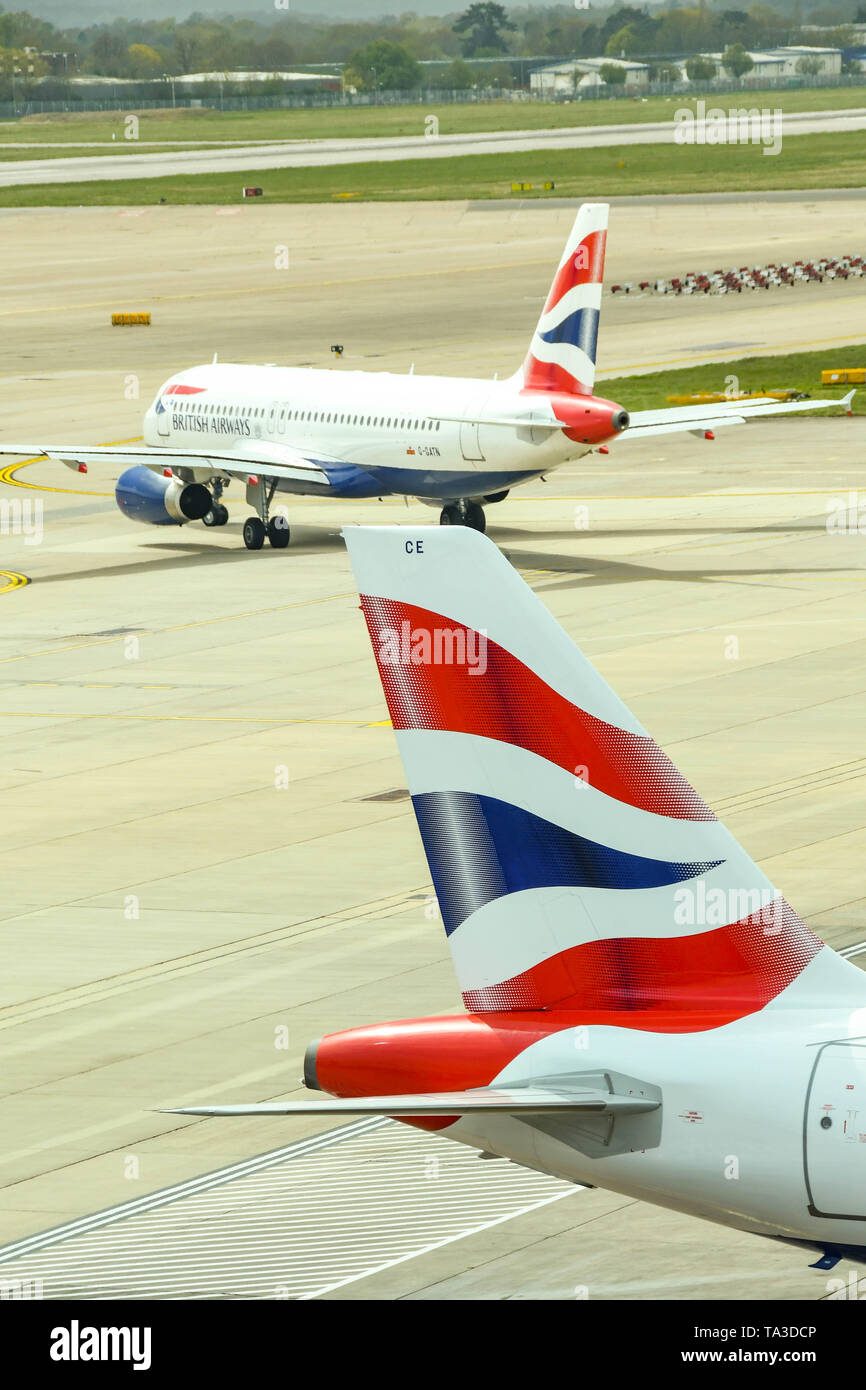 British airways aircraft tail fins hi-res stock photography and images ...