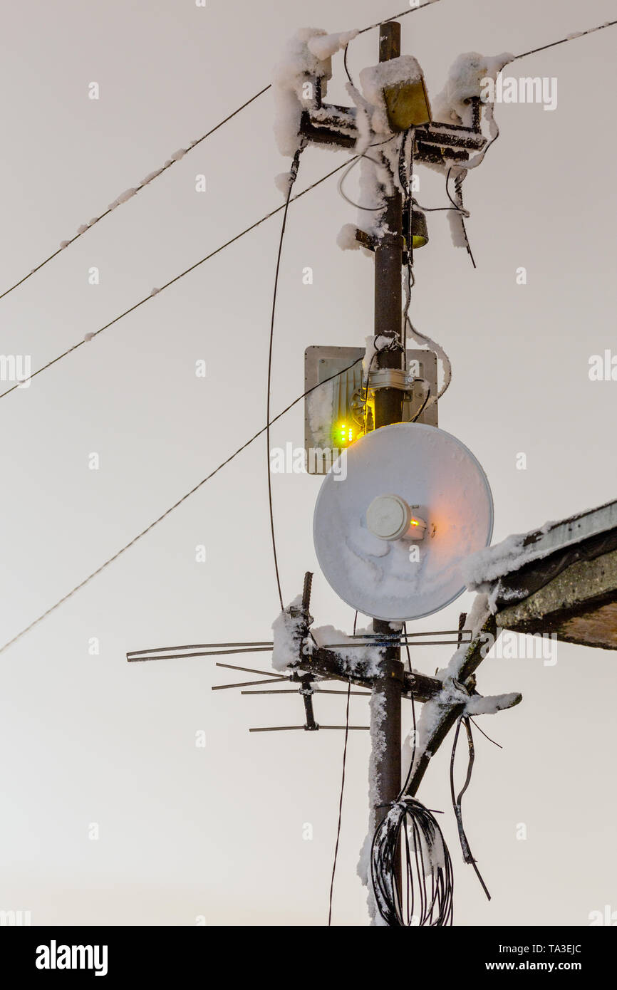 Network latency hi-res stock photography and images - Alamy