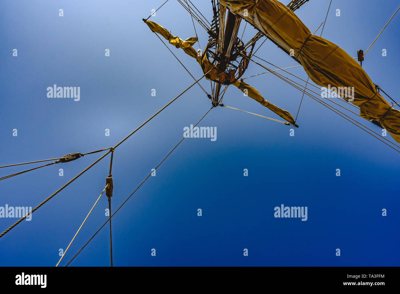 Sails and ropes of the main mast of a caravel ship, Santa María ...