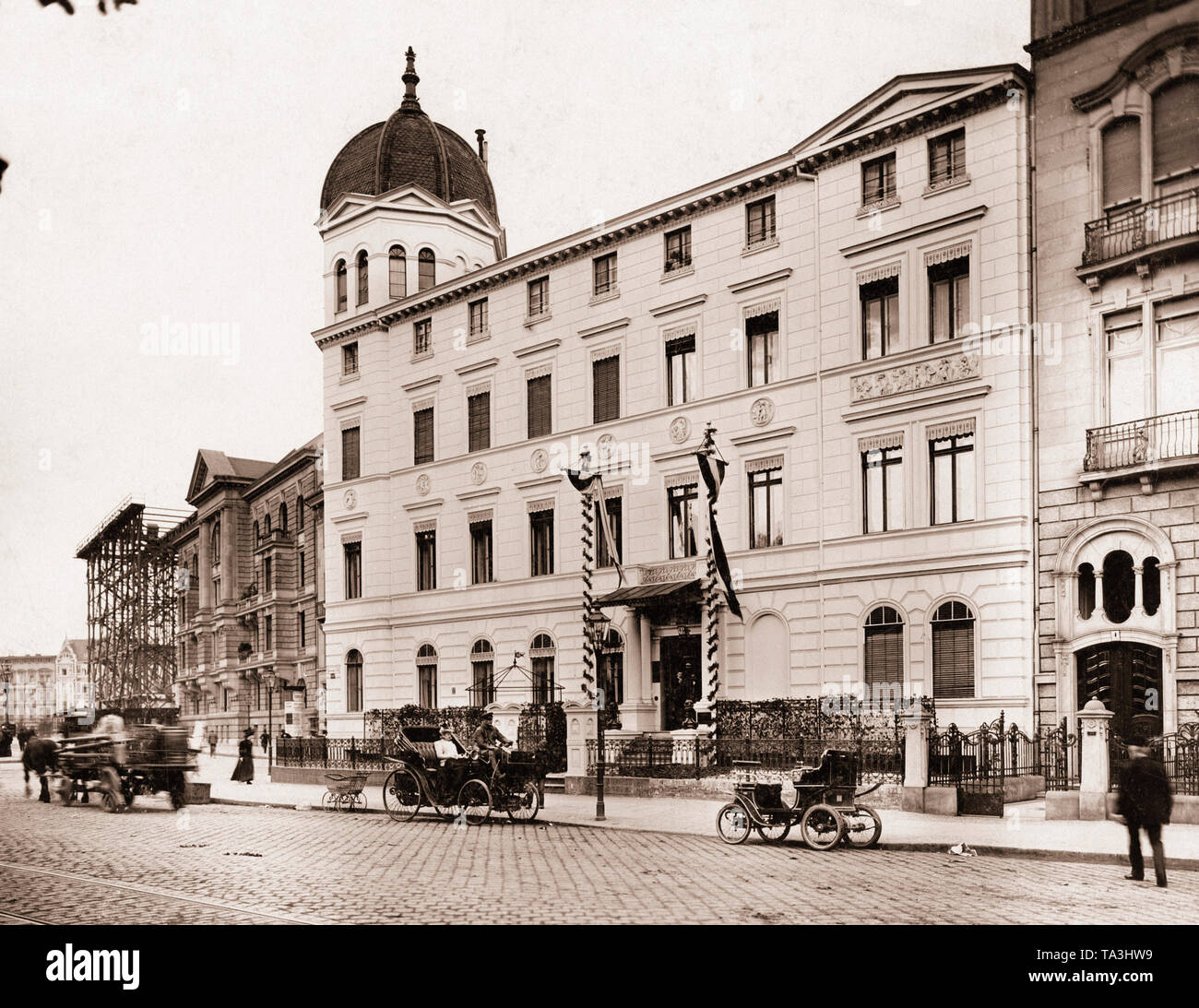 German 1900s house hi-res stock photography and images - Alamy