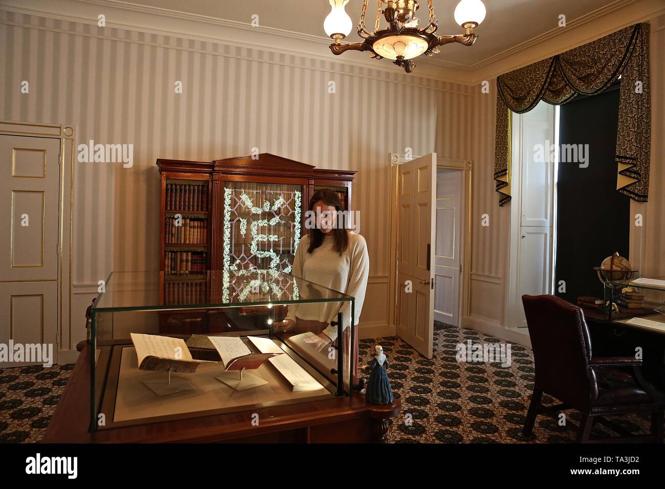 200 th anniversary of Queen Victoria's birth with major exhibition at ...