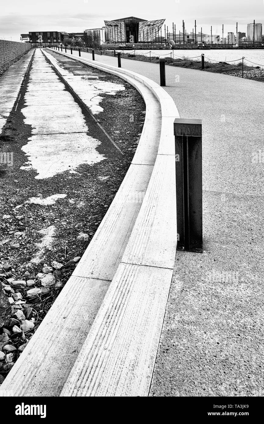 Titanic walkway hi-res stock photography and images - Alamy