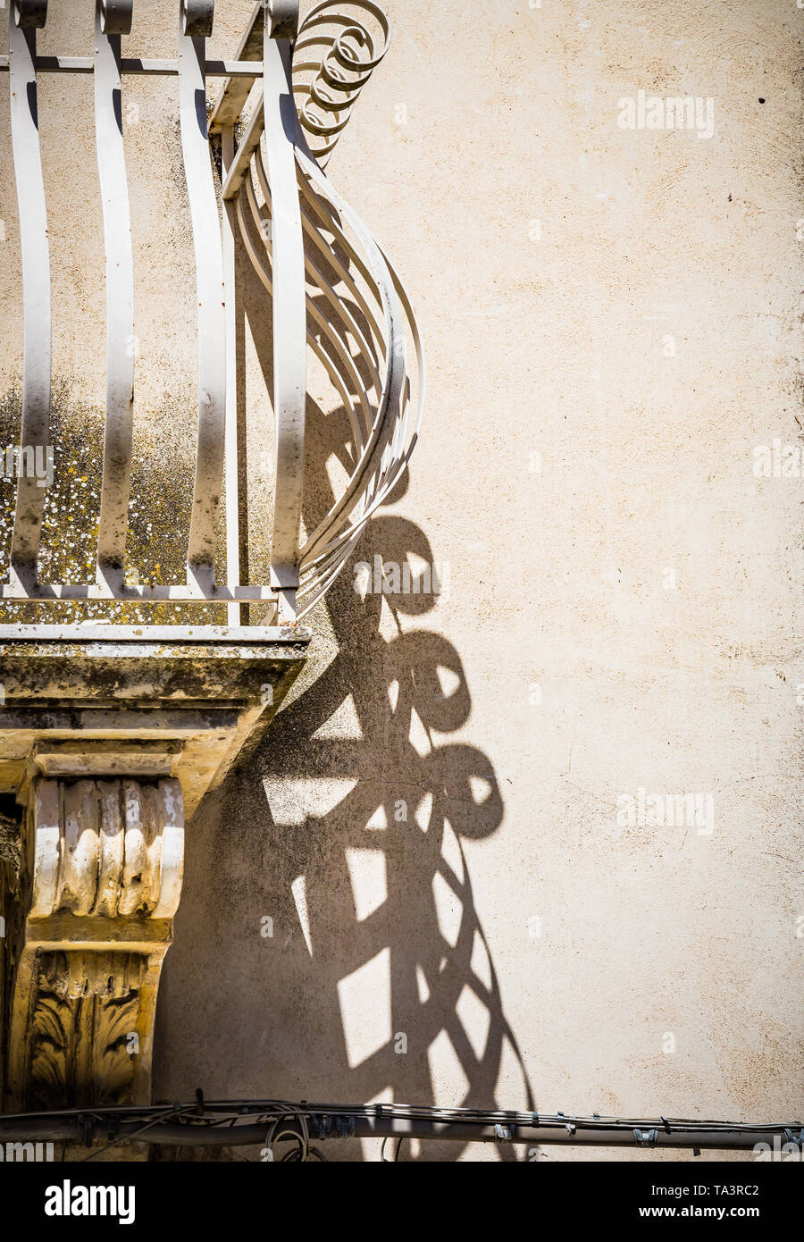 Rod iron balcony hi-res stock photography and images - Alamy