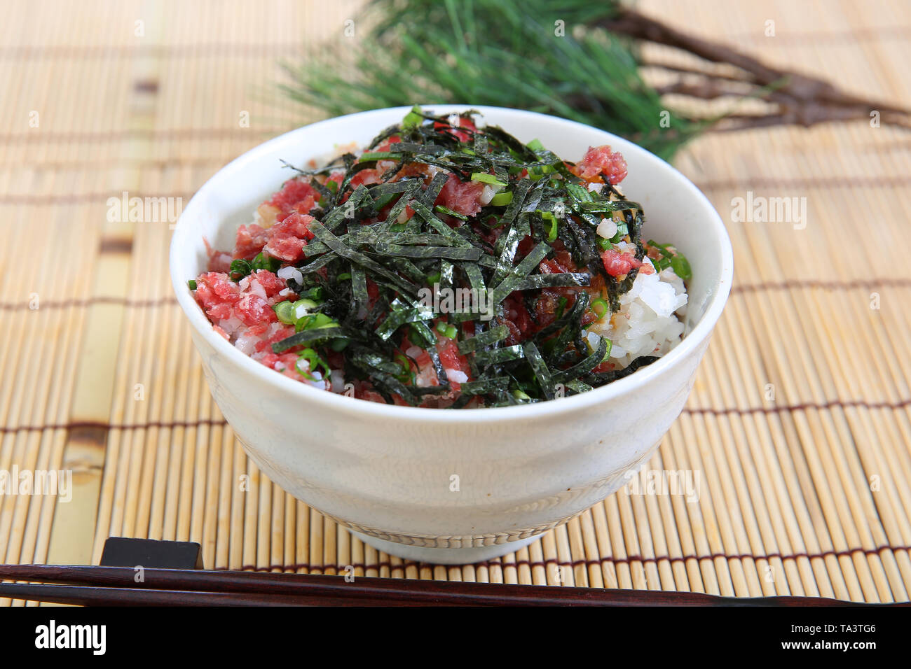 Gyu-toro don (rice with raw beef Stock Photo - Alamy