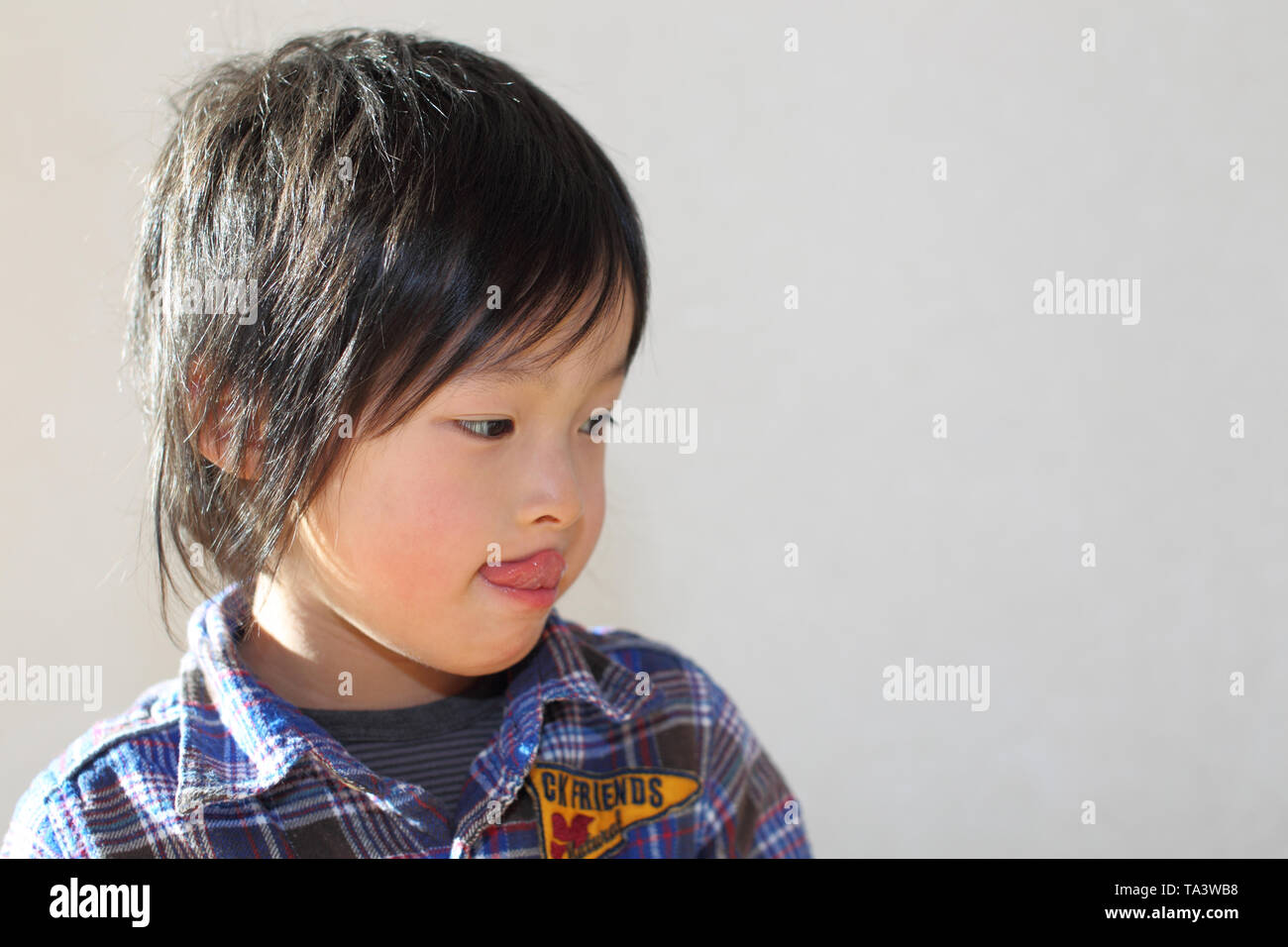 Child watching something Stock Photo - Alamy