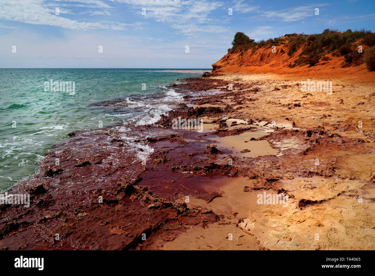 Cape Peron bright orange and brown colors of the rocks Stock Photo - Alamy