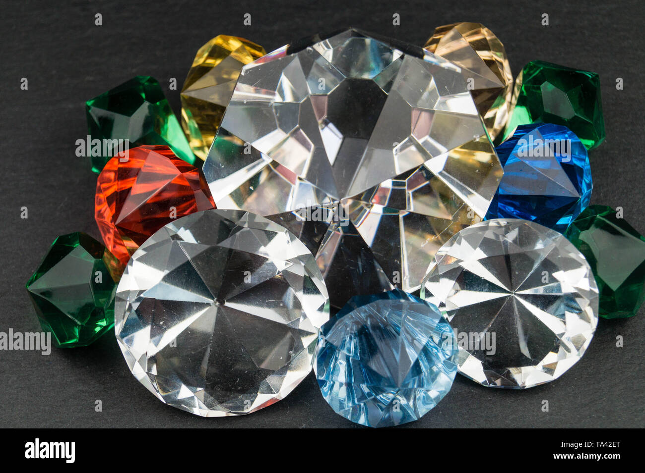 Malachite layers hi-res stock photography and images - Alamy