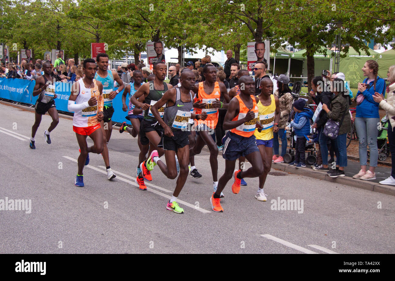 Kenyan runners hi-res stock photography and images - Alamy