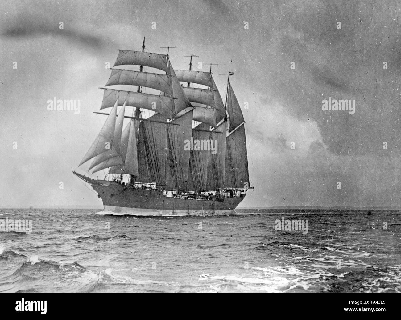 Five masted sailing ship Black and White Stock Photos & Images - Alamy