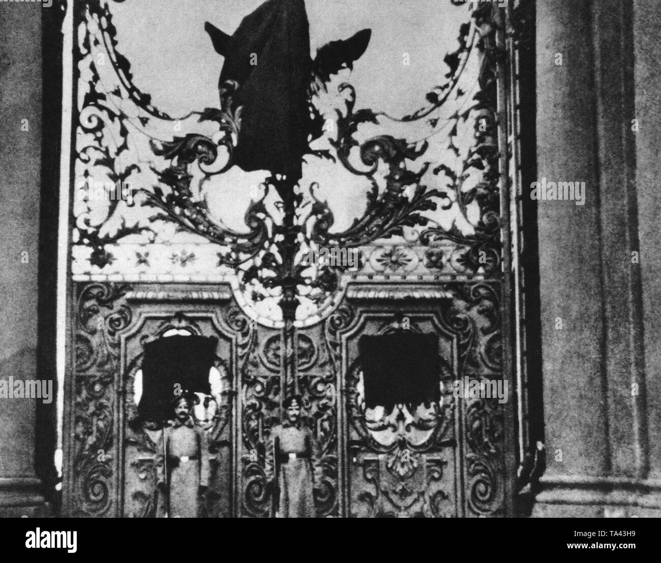 Tsarist symbols Black and White Stock Photos & Images - Alamy