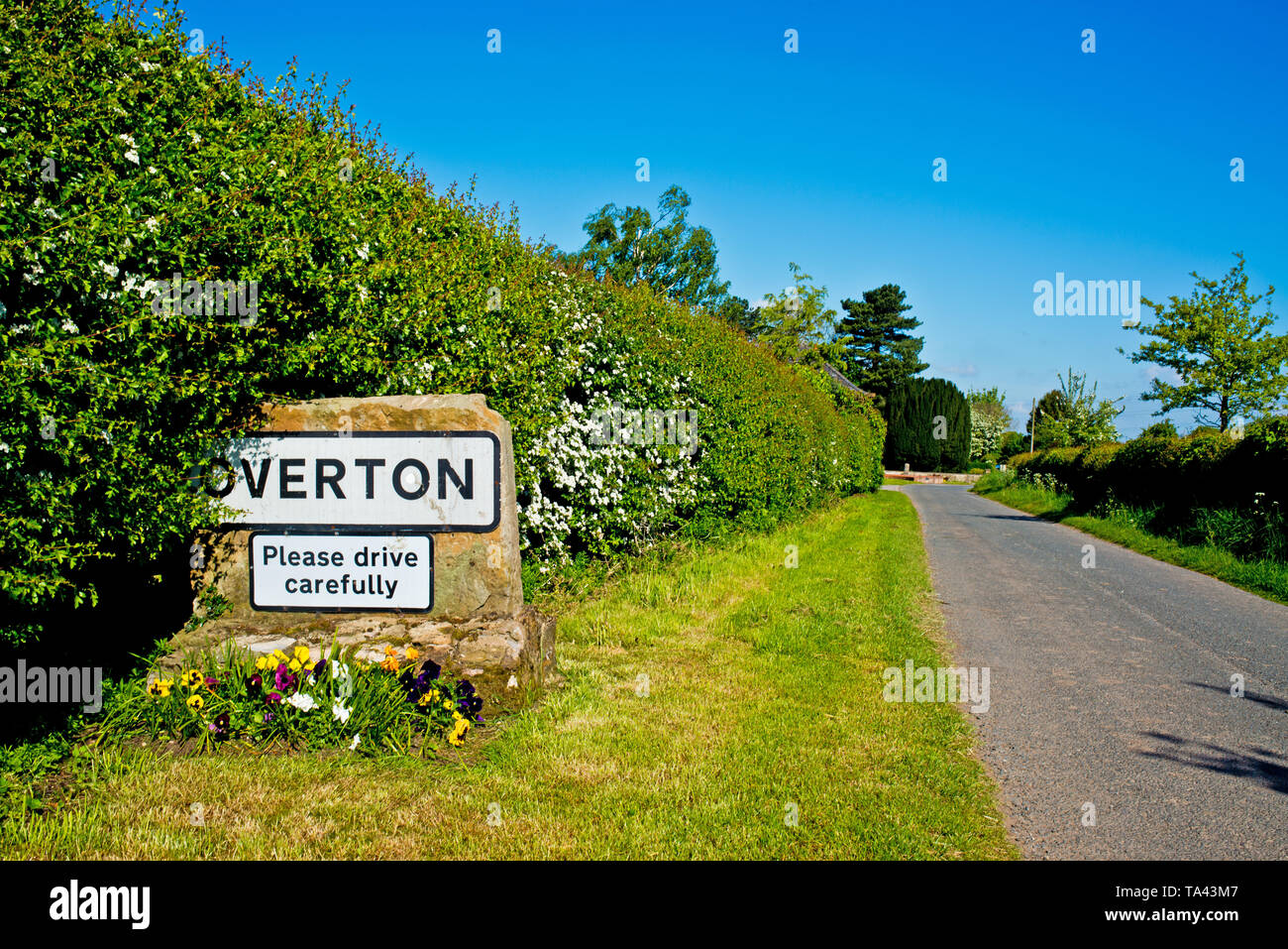 Yorkshire village hamlet hi-res stock photography and images - Alamy