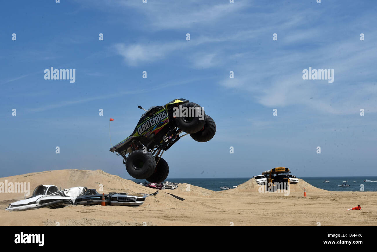 May 18, 2019 - PUNGO OFFROAD MONSTERS ON THE BEACH bring the big trucks ...