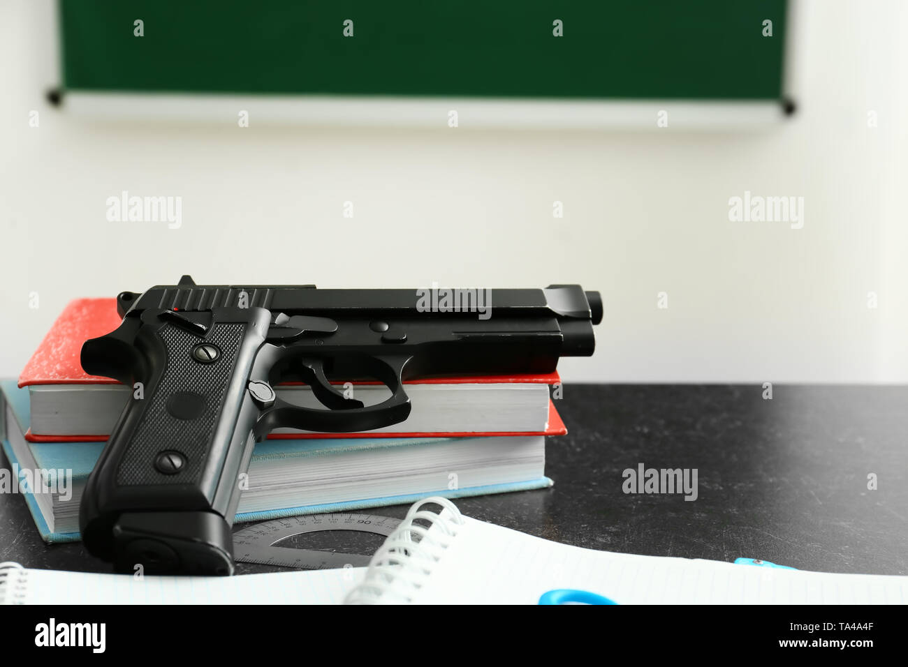 School zone guns hi-res stock photography and images - Alamy