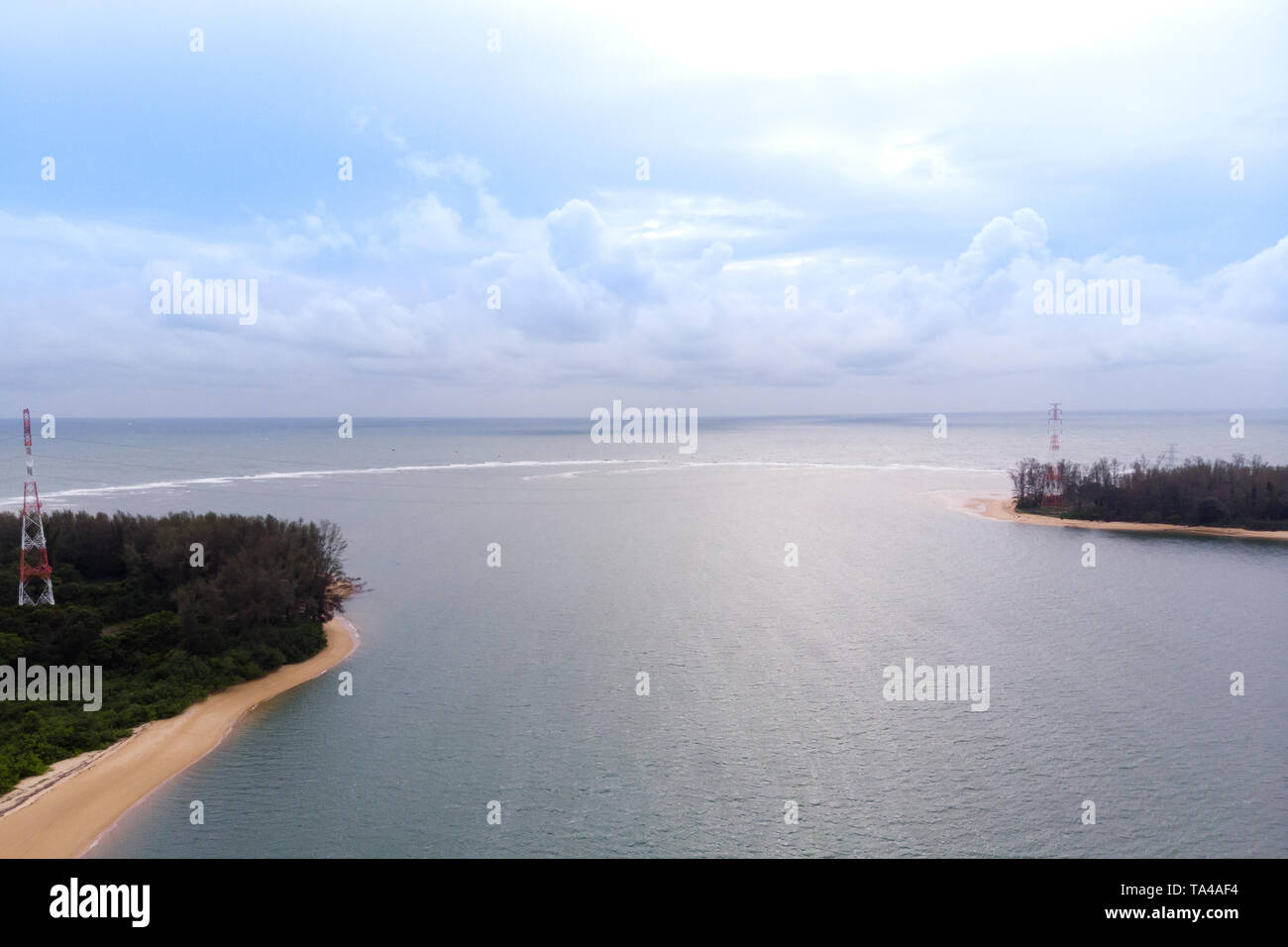 Big waterfall reservoir dam hi-res stock photography and images - Alamy