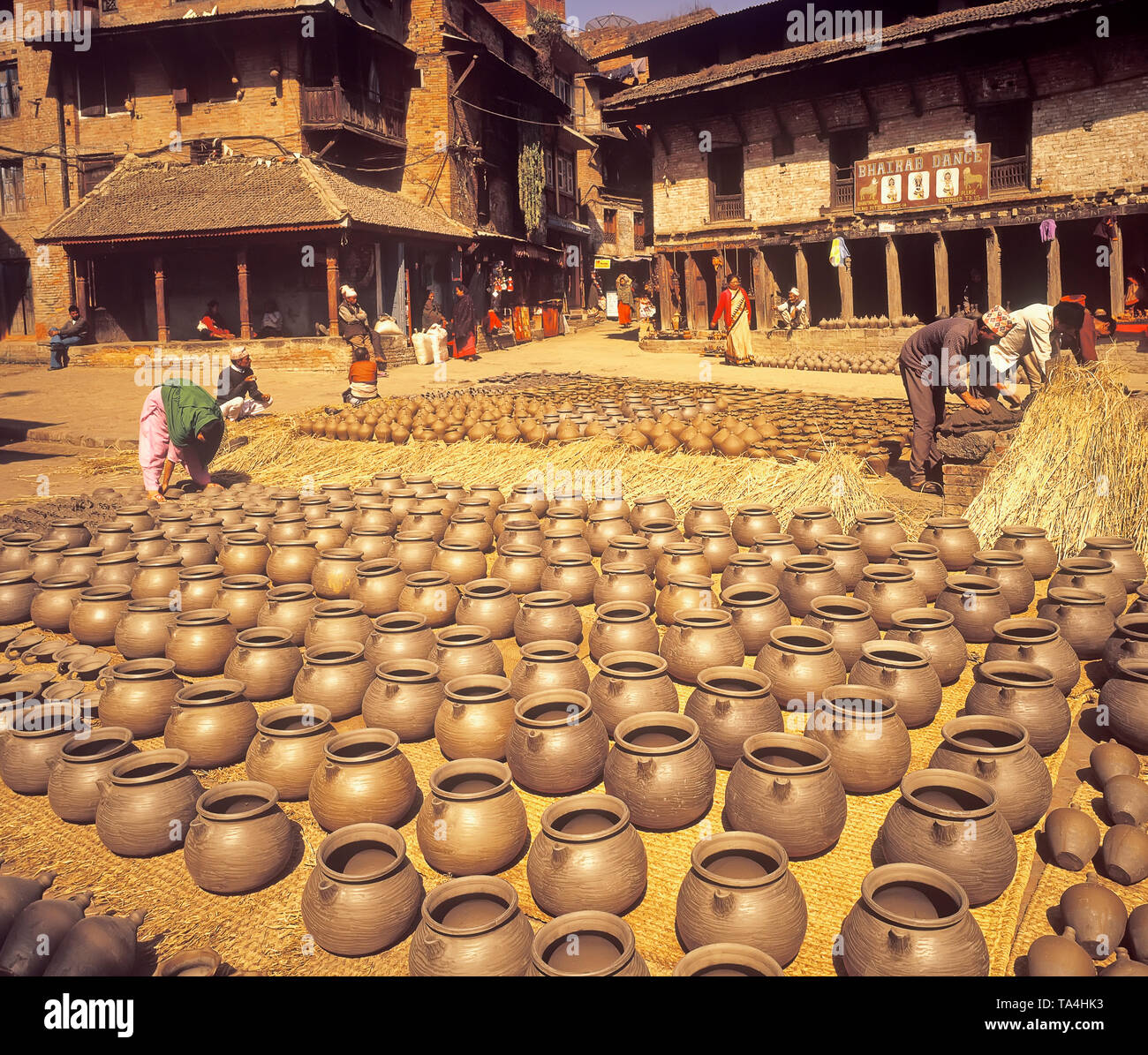 Nepali handicraft hi-res stock photography and images - Alamy