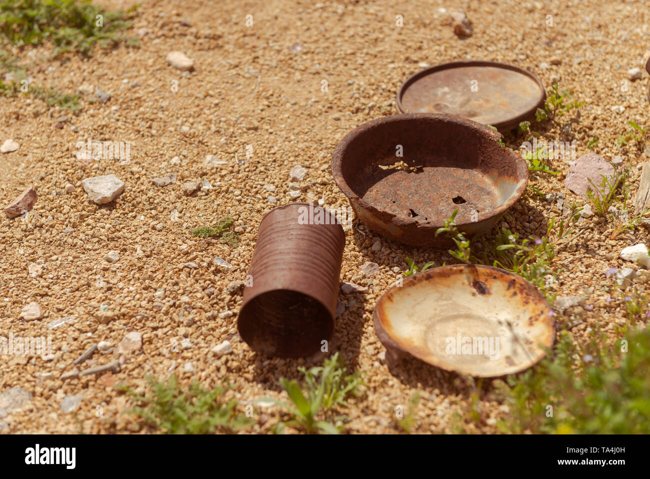 Rusting can hi-res stock photography and images - Alamy
