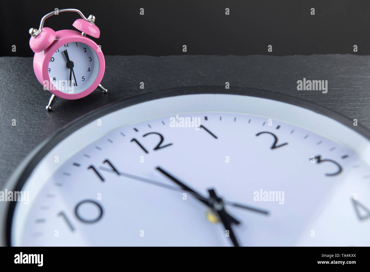 Hour axis hi-res stock photography and images - Alamy