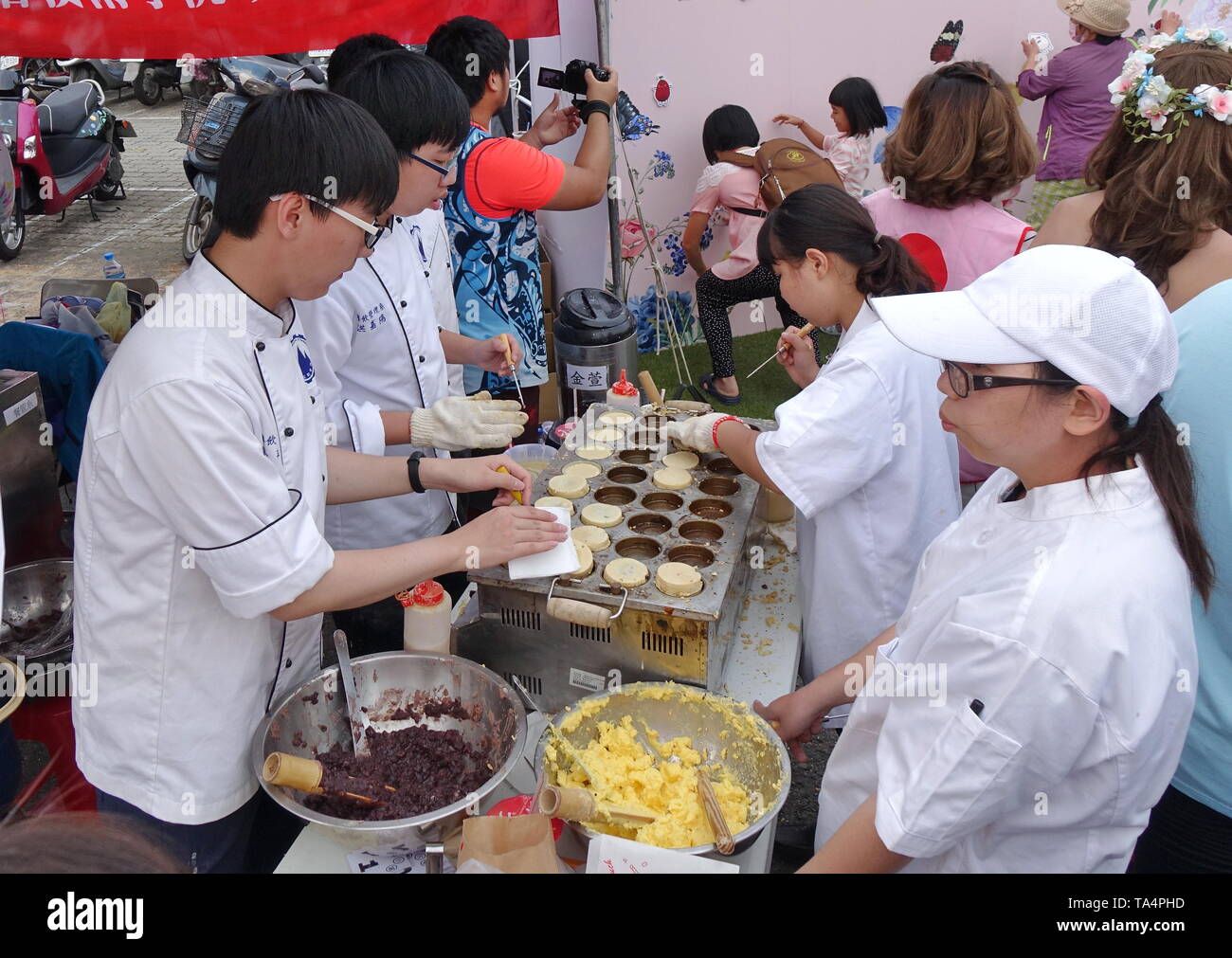 Taiwan students school hi-res stock photography and images - Alamy