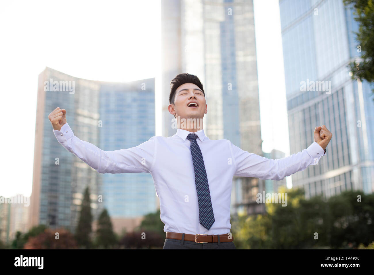 Punching back hi-res stock photography and images - Alamy