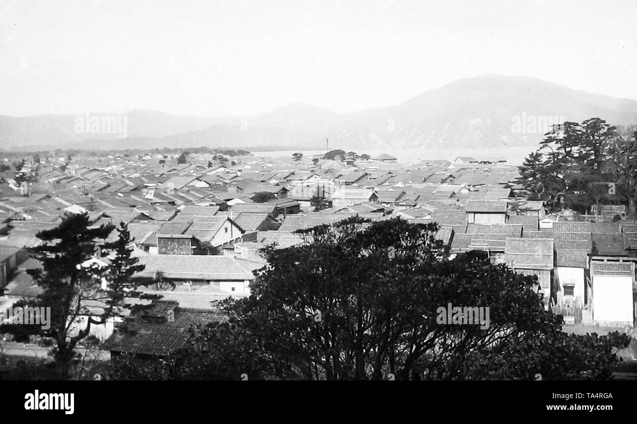 Tsuruga hi-res stock photography and images - Alamy