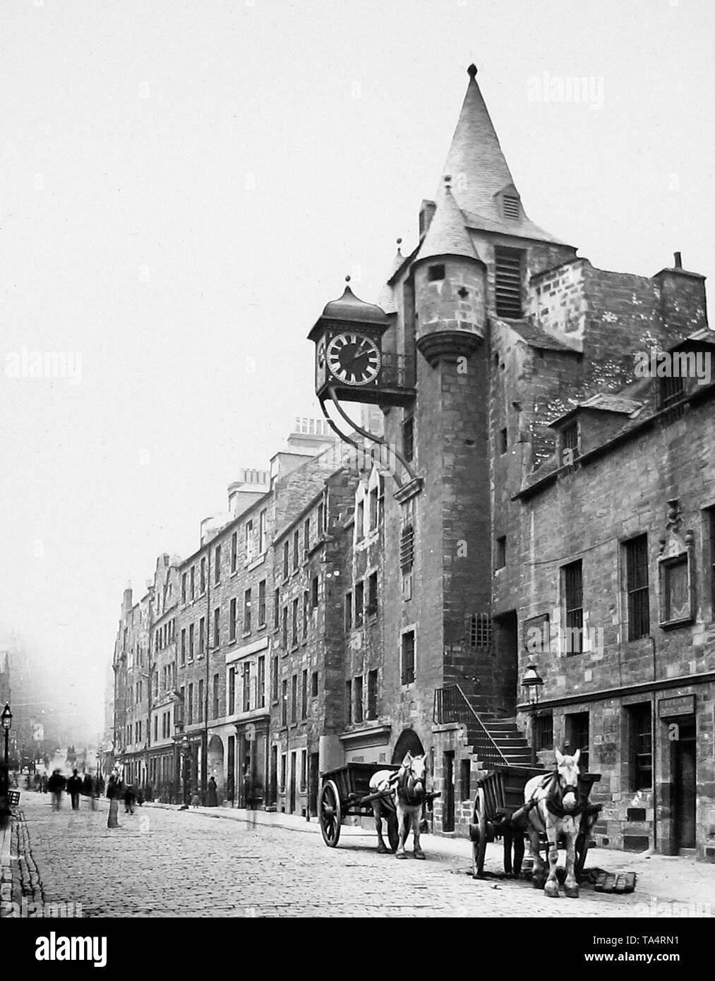 Canongate hi-res stock photography and images - Alamy