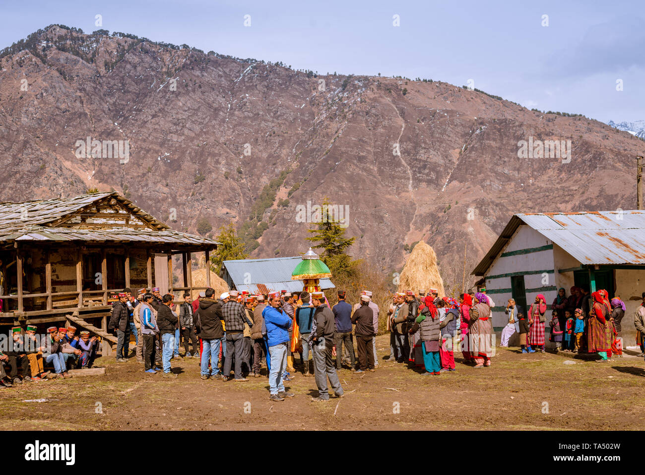 Kullu hat hi-res stock photography and images - Alamy
